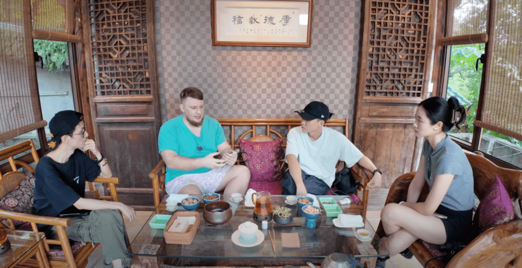 Very Venture China Episode 9: Design Business in China with Dennis ...